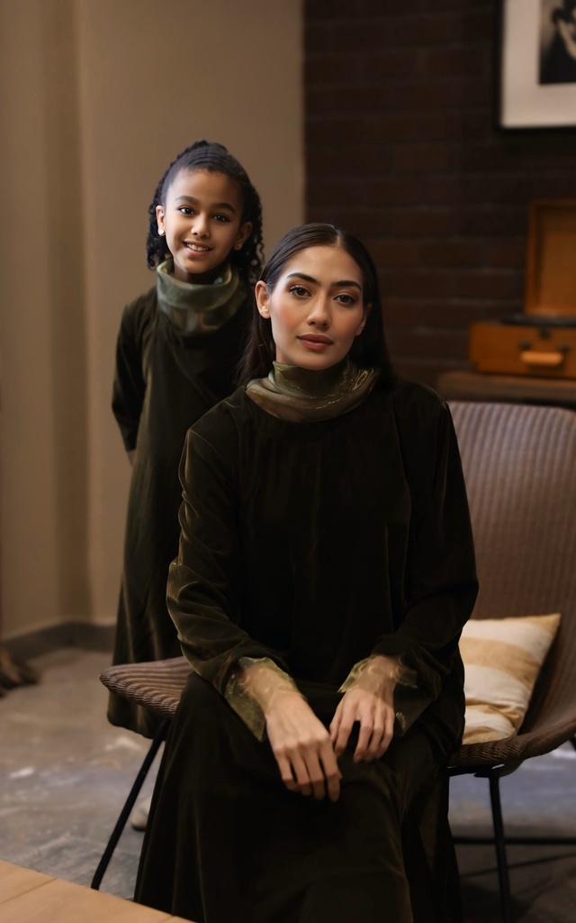 R26-M22-GIRL | Niza Design